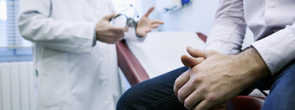 Comment se déroule un examen en proctologie